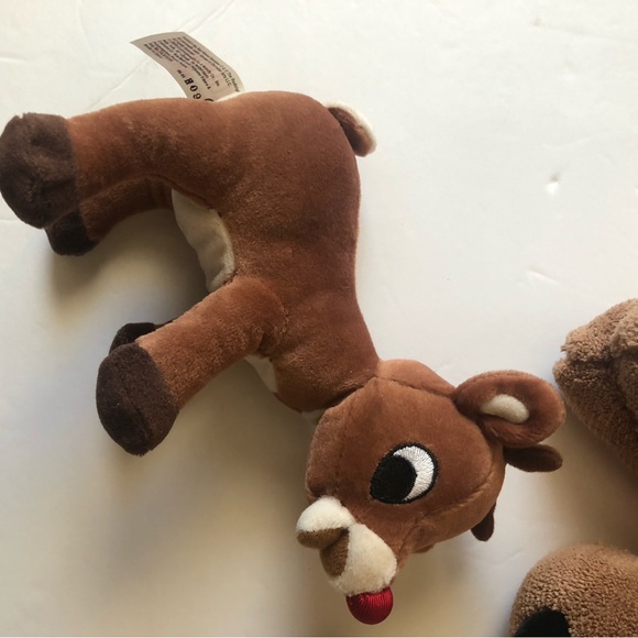 commonwealth Hallmark | Holiday | 208 Commonwealth Rudolph The Red ...